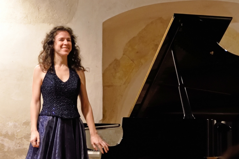 Barbora K. Sejáková a Trio Bergerettes v Umělecké besedě