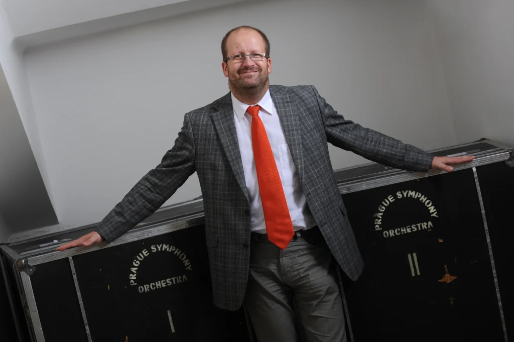 Daniel Sobotka: O 90. sezóně FOK a střídání šéfdirigentů - Časopis Harmonie